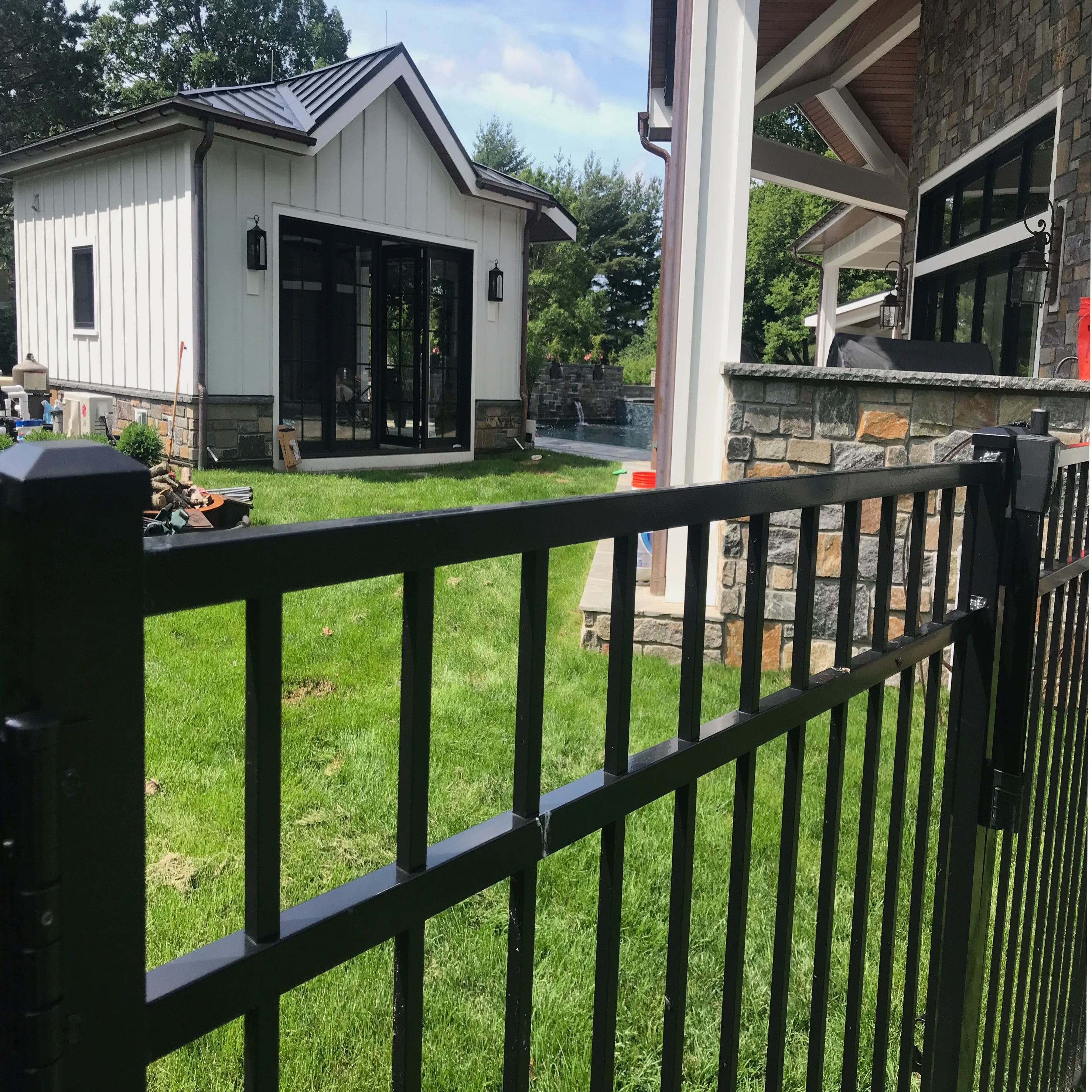 Style: Residential UAF-200 in Height 36" to 72" Ultra Aluminum Fence